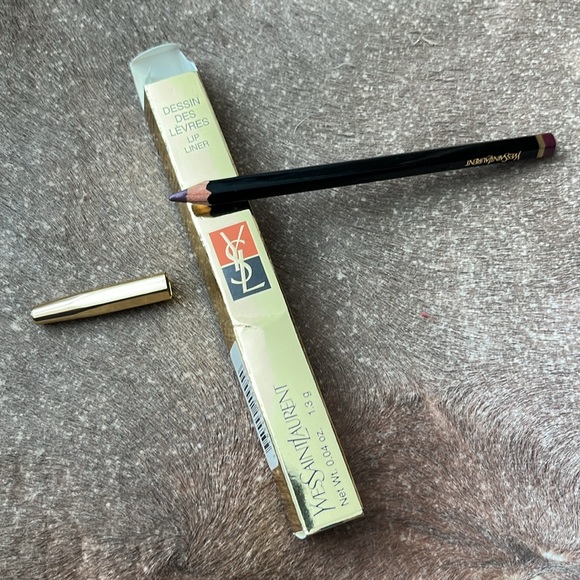 Yves Saint Laurent | Makeup | Ysl Dessin Des Levres Lip Liner 4 Cotton ...